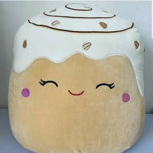 Squishmallows | Toys | Squishmallows Chanel Cinnamon Roll Plush 6 ...